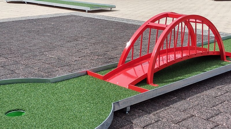 Mini Golf Obstacles